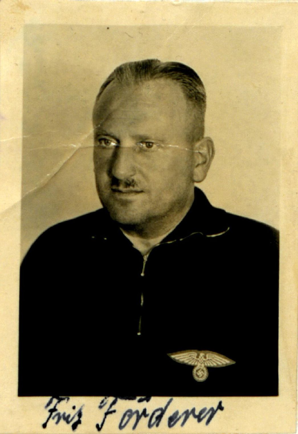 Nationalspieler und Trainer der Buchenwalder SS - Buchenwald Memorial